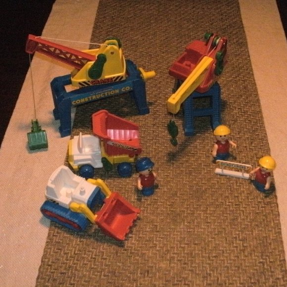 Vintage | Toys | Vintage 8 Piece Construction Playset Workers Crane ...